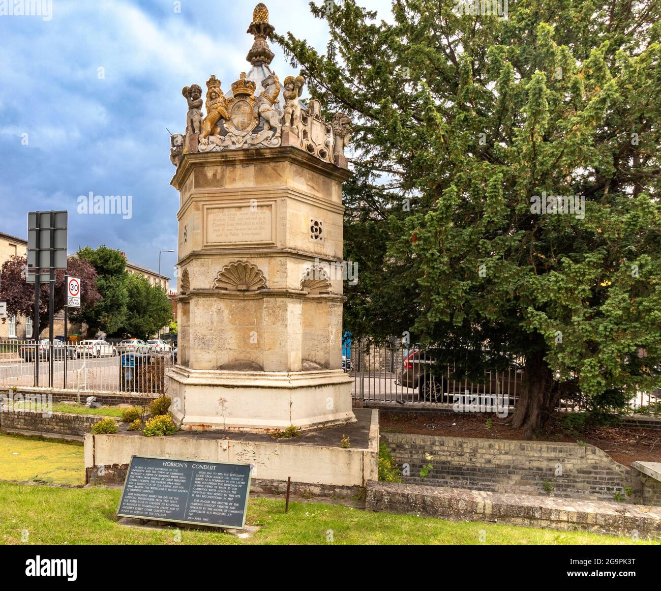 CAMBRIDGE ENGLAND TRUMPINGTON ROAD THE MONUMENT TO HOBSON AND HIS ...