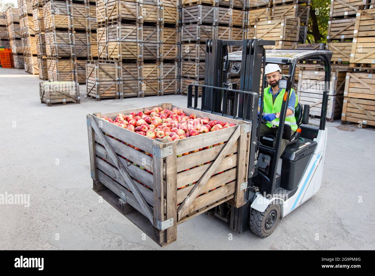 Harvest control, loading, lifting and delivery at warehouse, food ...