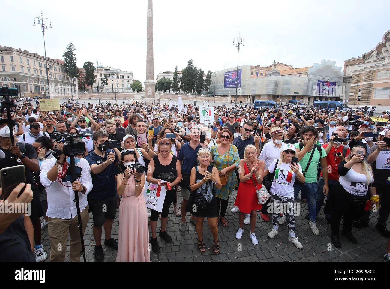 Rome, Italy. 27th July, 2021. Rome, Protest against the Green Pass ...