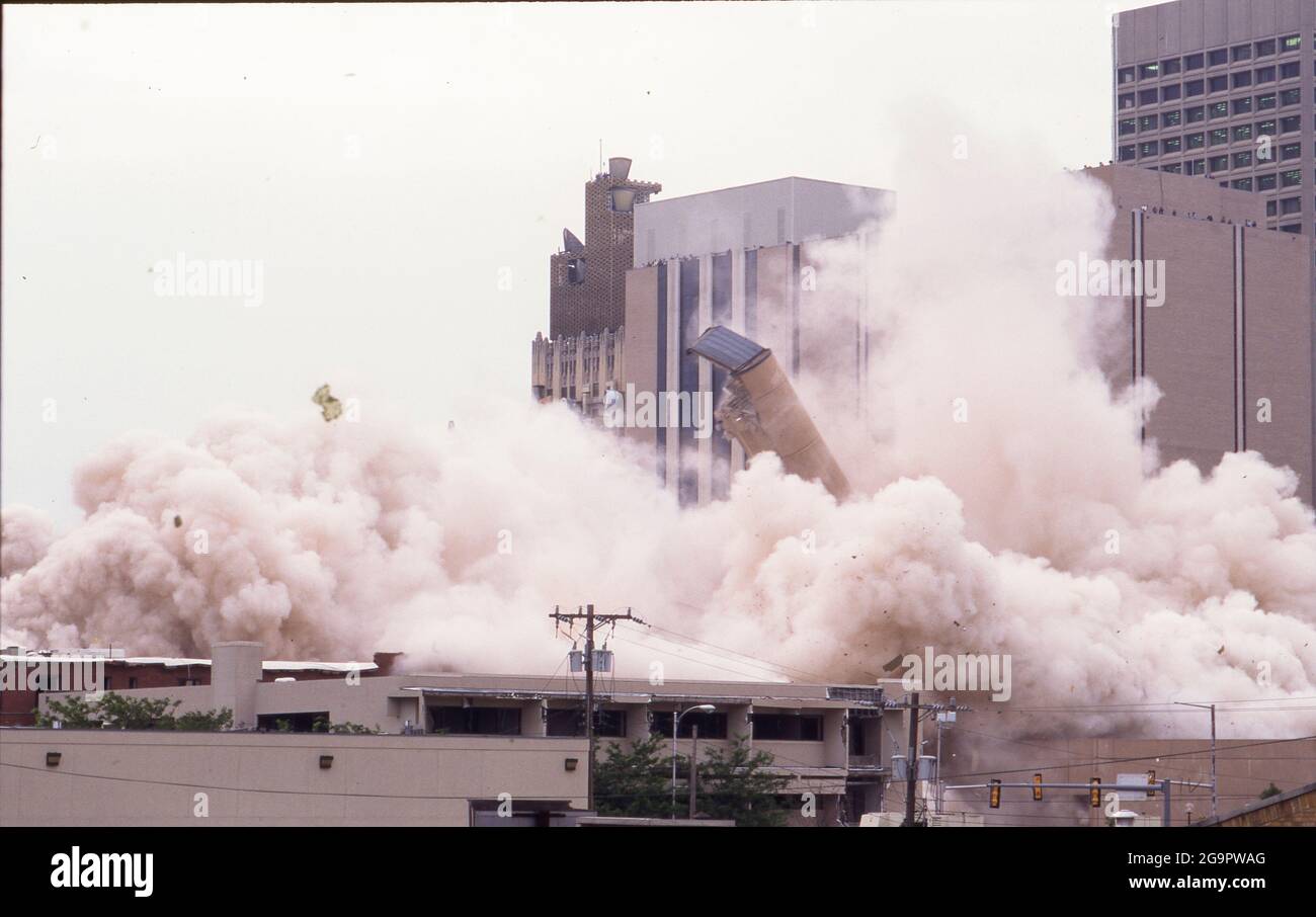 Terrorism and Disasters: ©1995 May 23, 1995 implosion of the disaster ...