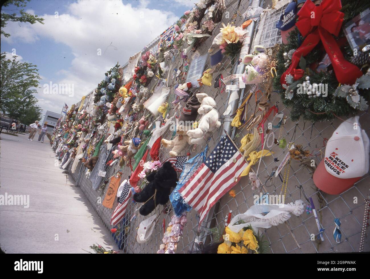 Terrorism and Disasters: ©1995 Memorial site in the aftermath of the ...