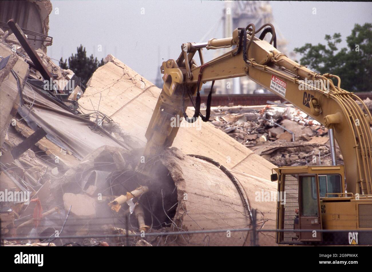 Terrorism and Disasters: ©1995 Aftermath of the Oklahoma City bombing ...