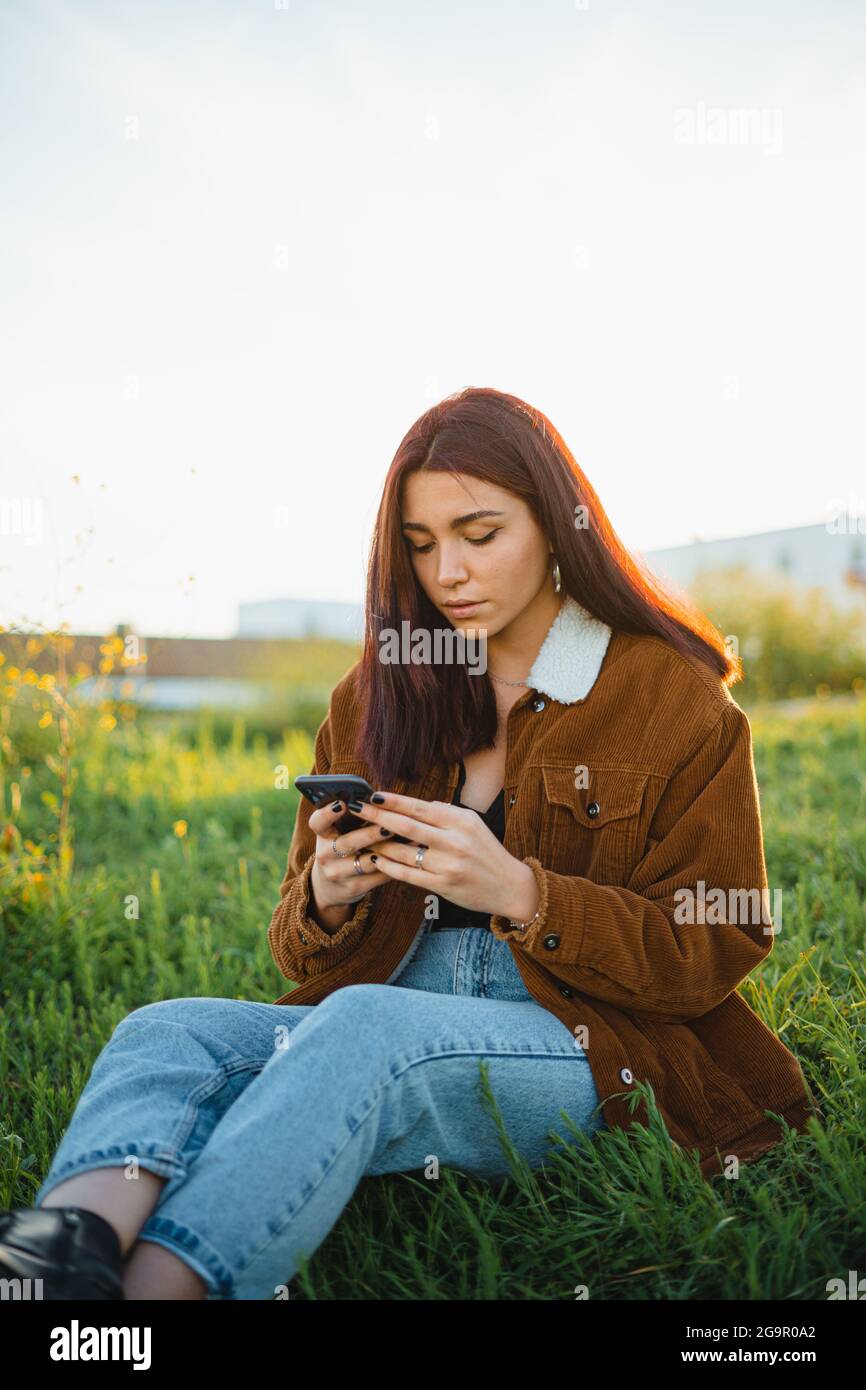 Digital message device hi-res stock photography and images - Alamy