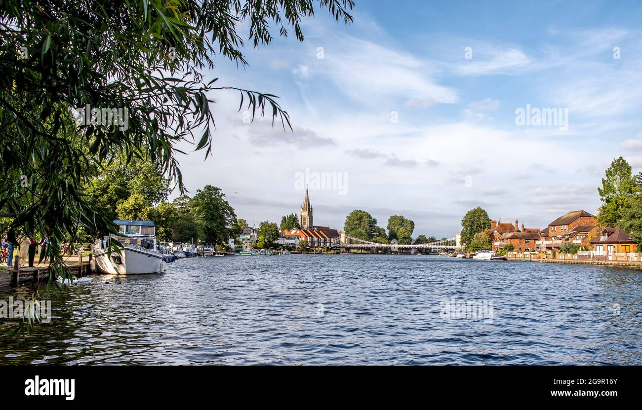 Marlow bridge hi-res stock photography and images - Alamy