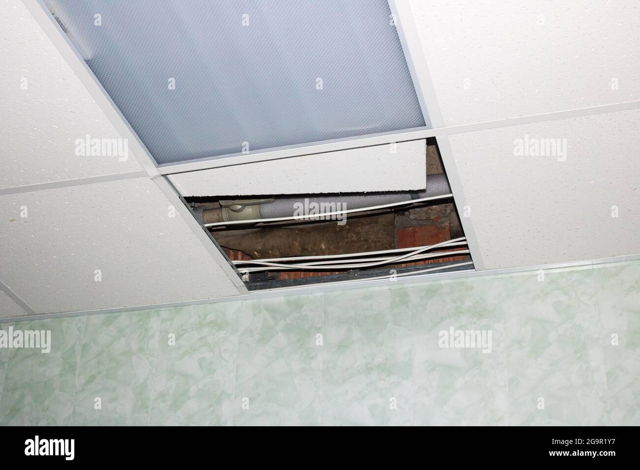 Ceiling collapse hi-res stock photography and images - Alamy