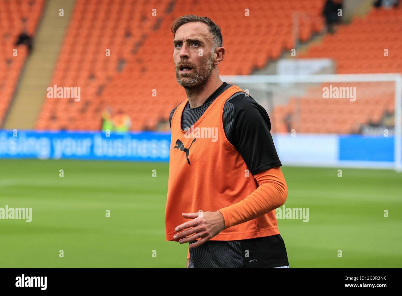 Richard Keogh of Blackpool during the pre-game warmup Stock Photo - Alamy