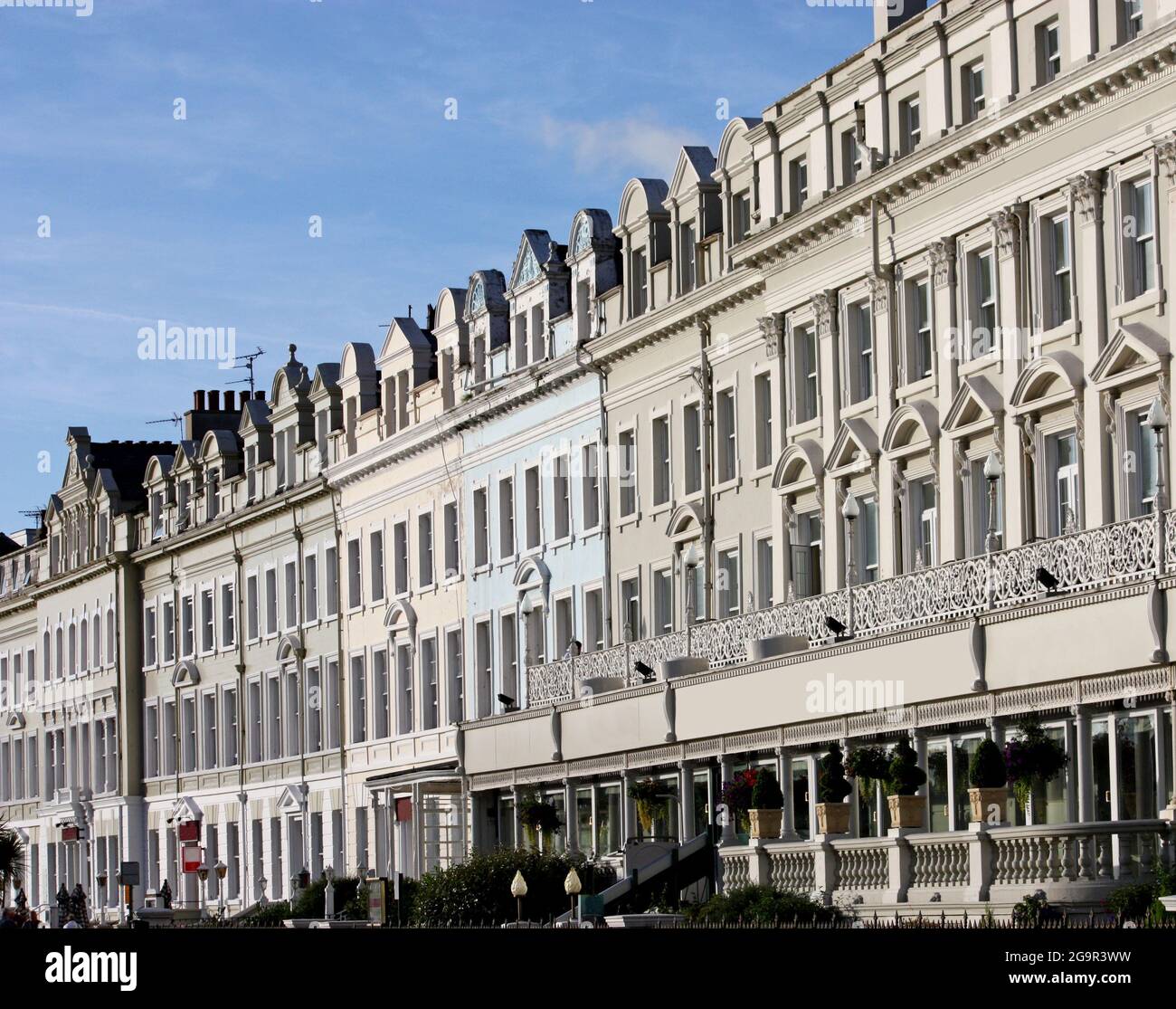 Building expensive hotels hi-res stock photography and images - Alamy
