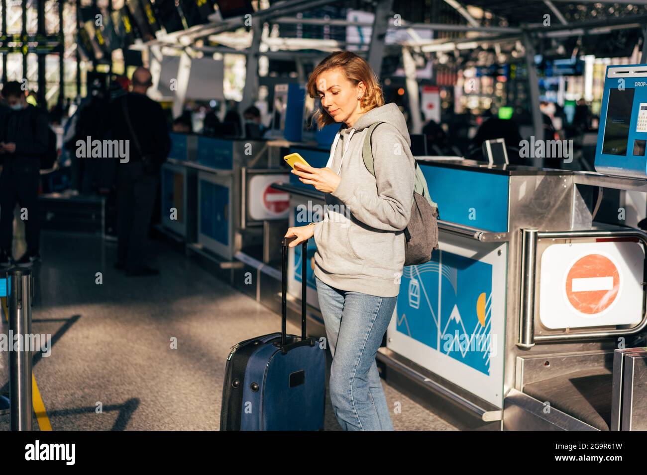 Check stands hi-res stock photography and images - Alamy