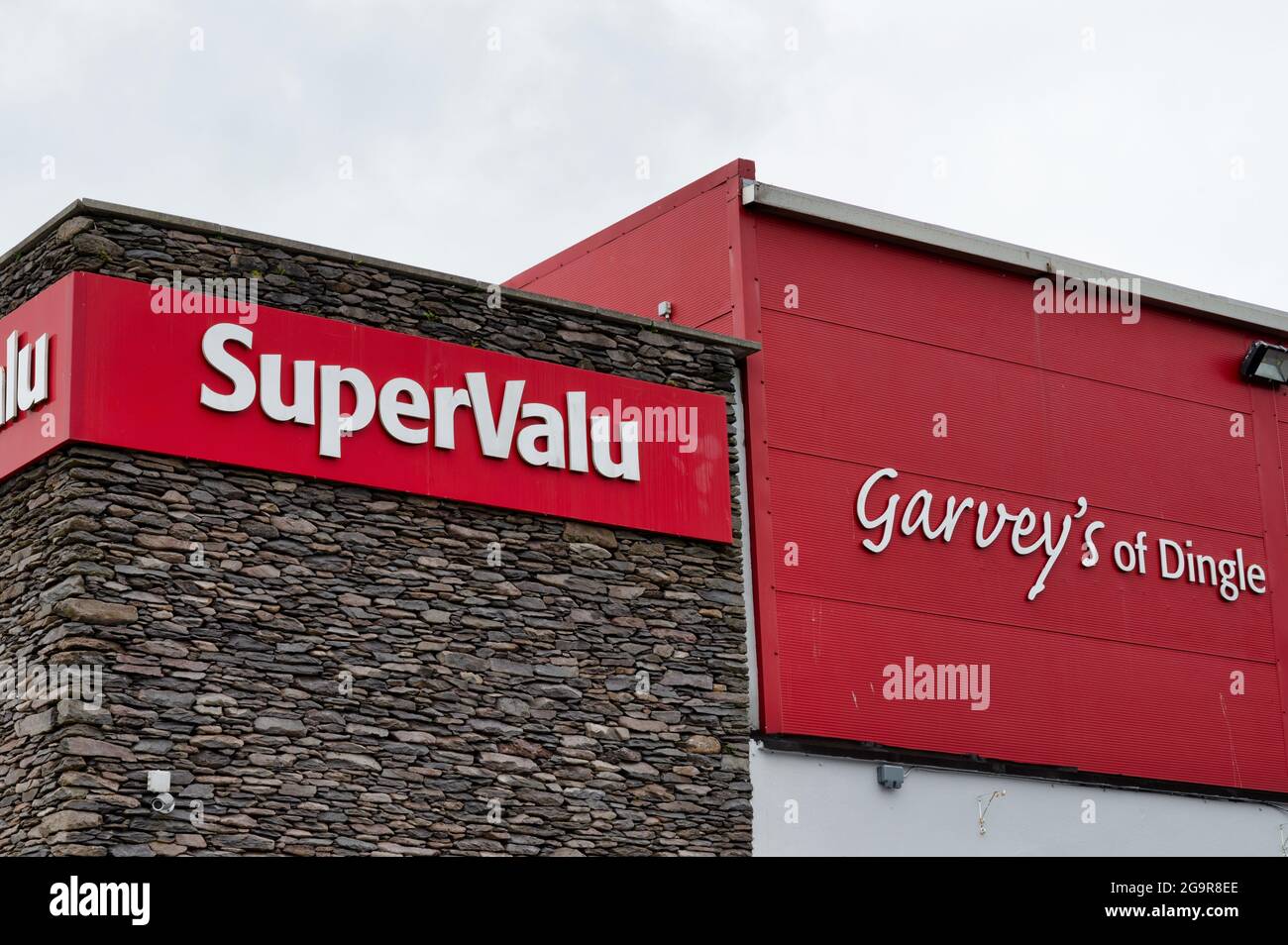 Supervalu hi-res stock photography and images - Alamy