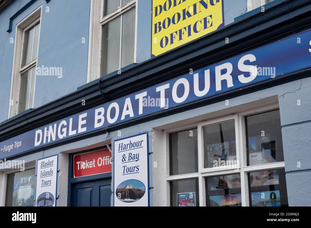 Dingle boat tours hi-res stock photography and images - Alamy