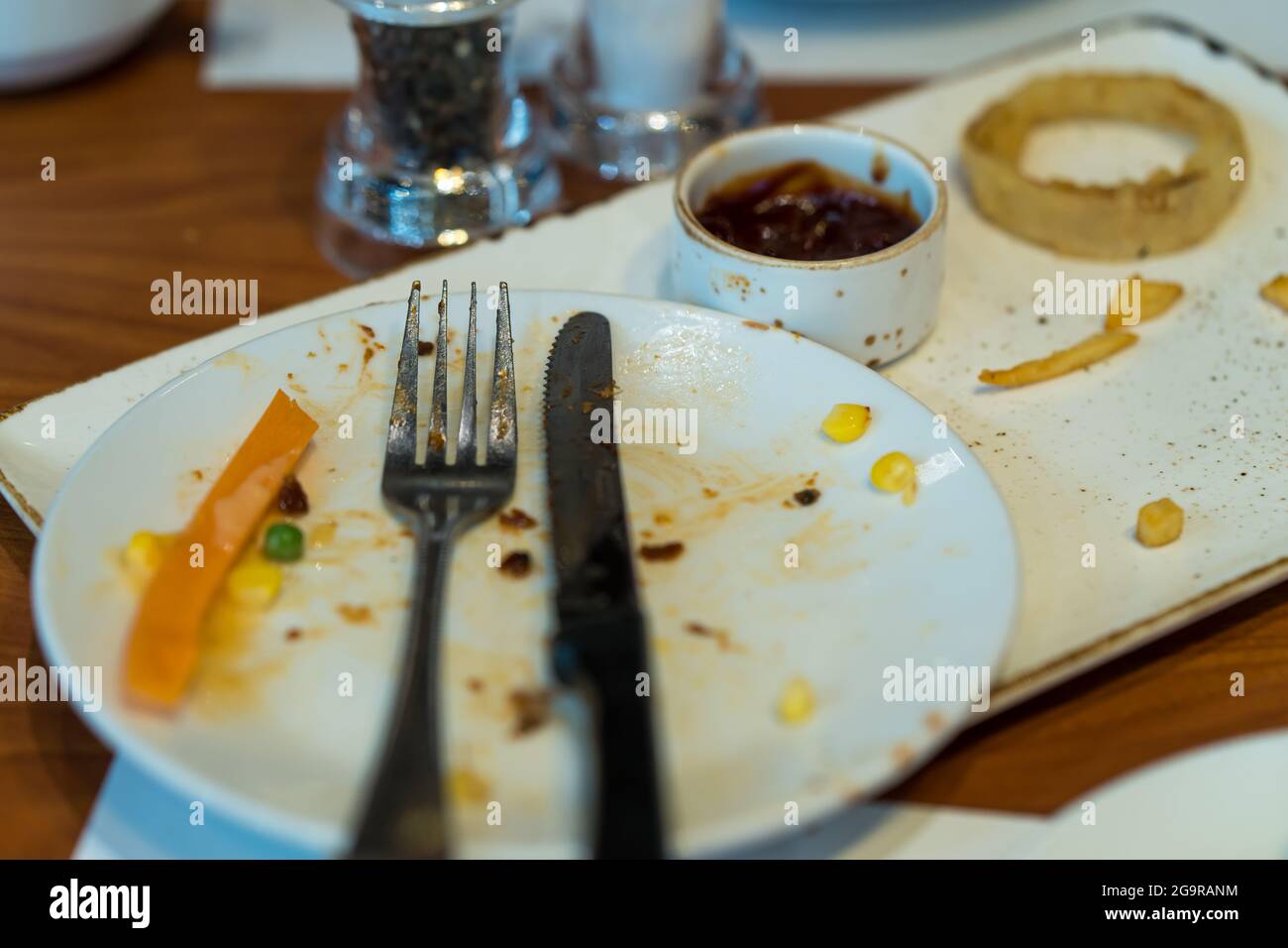 Empty dish after food on hi-res stock photography and images - Alamy