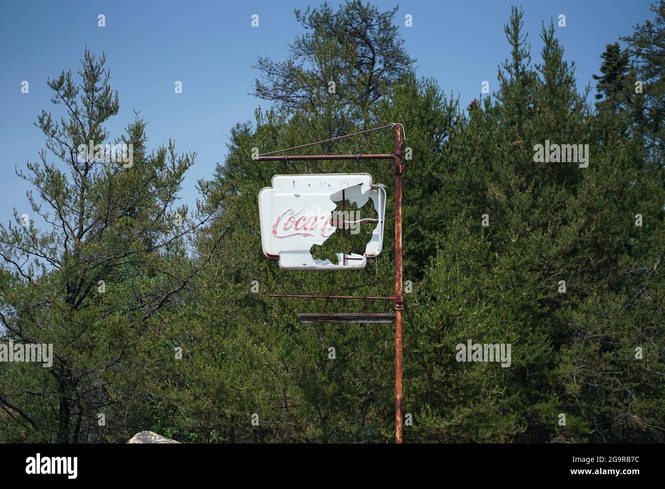 Coca cola sign outdoors hi-res stock photography and images - Alamy