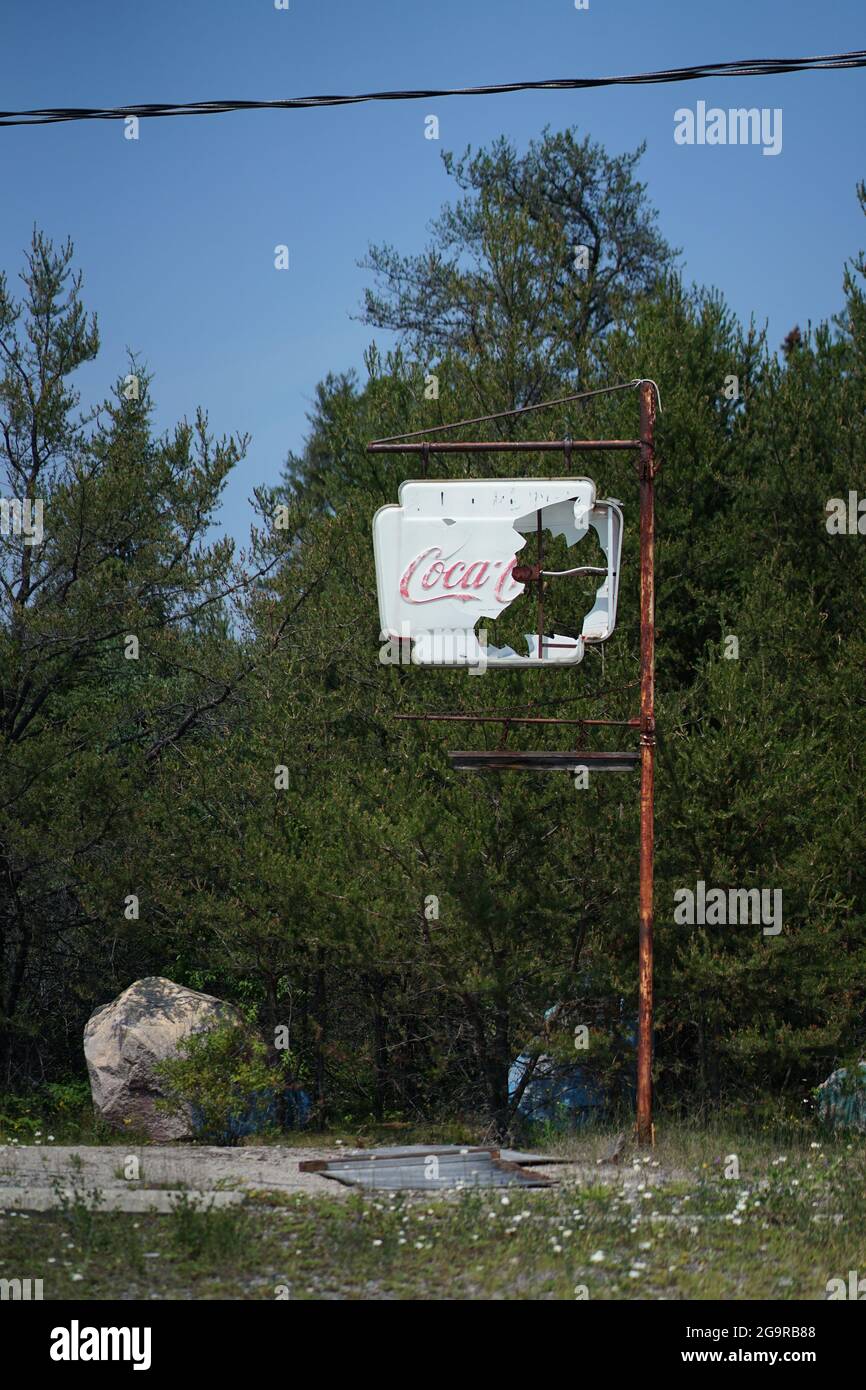 Aged coca cola sign hi-res stock photography and images - Alamy