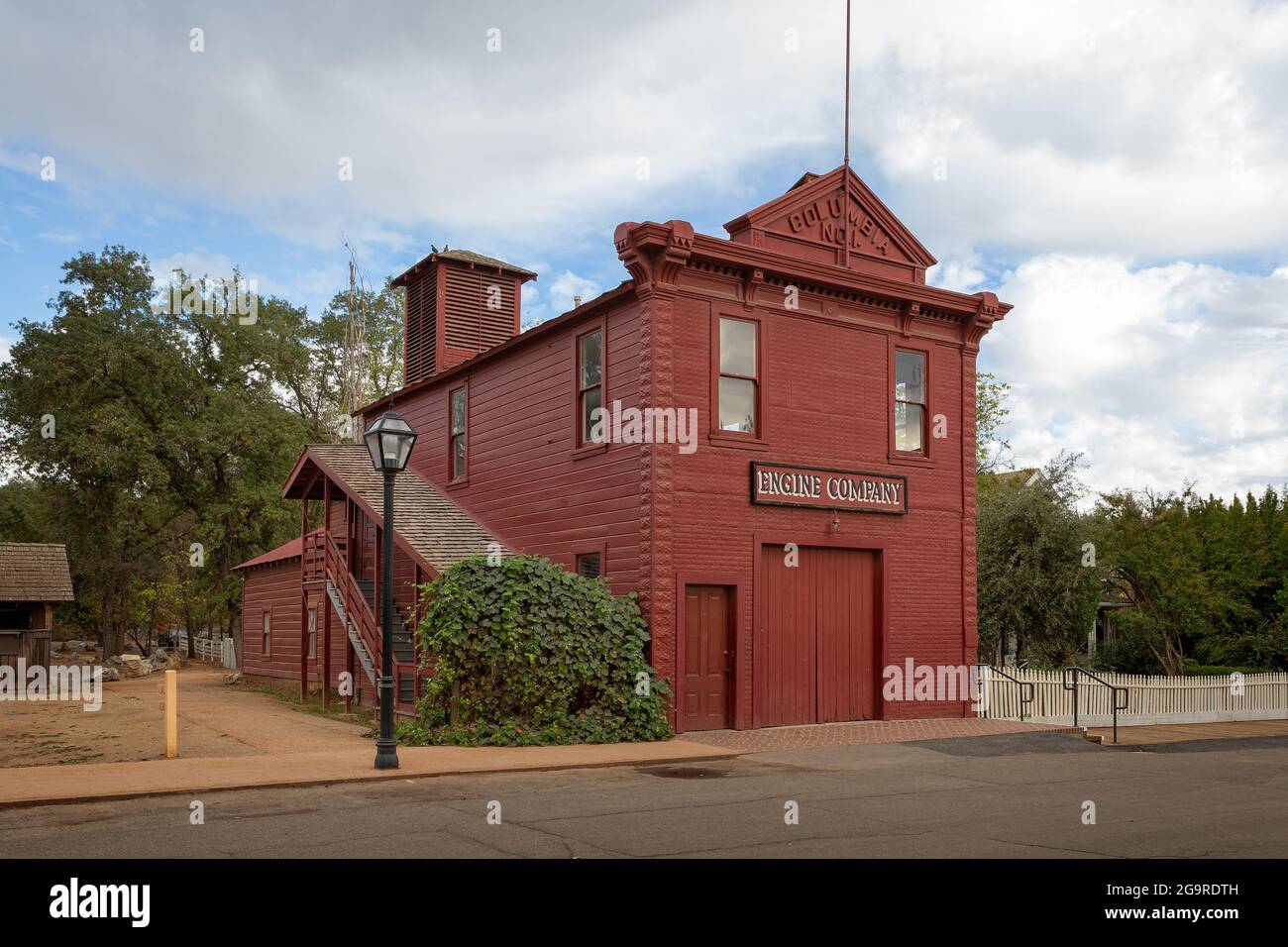 Fire engine 1800s hi-res stock photography and images - Alamy