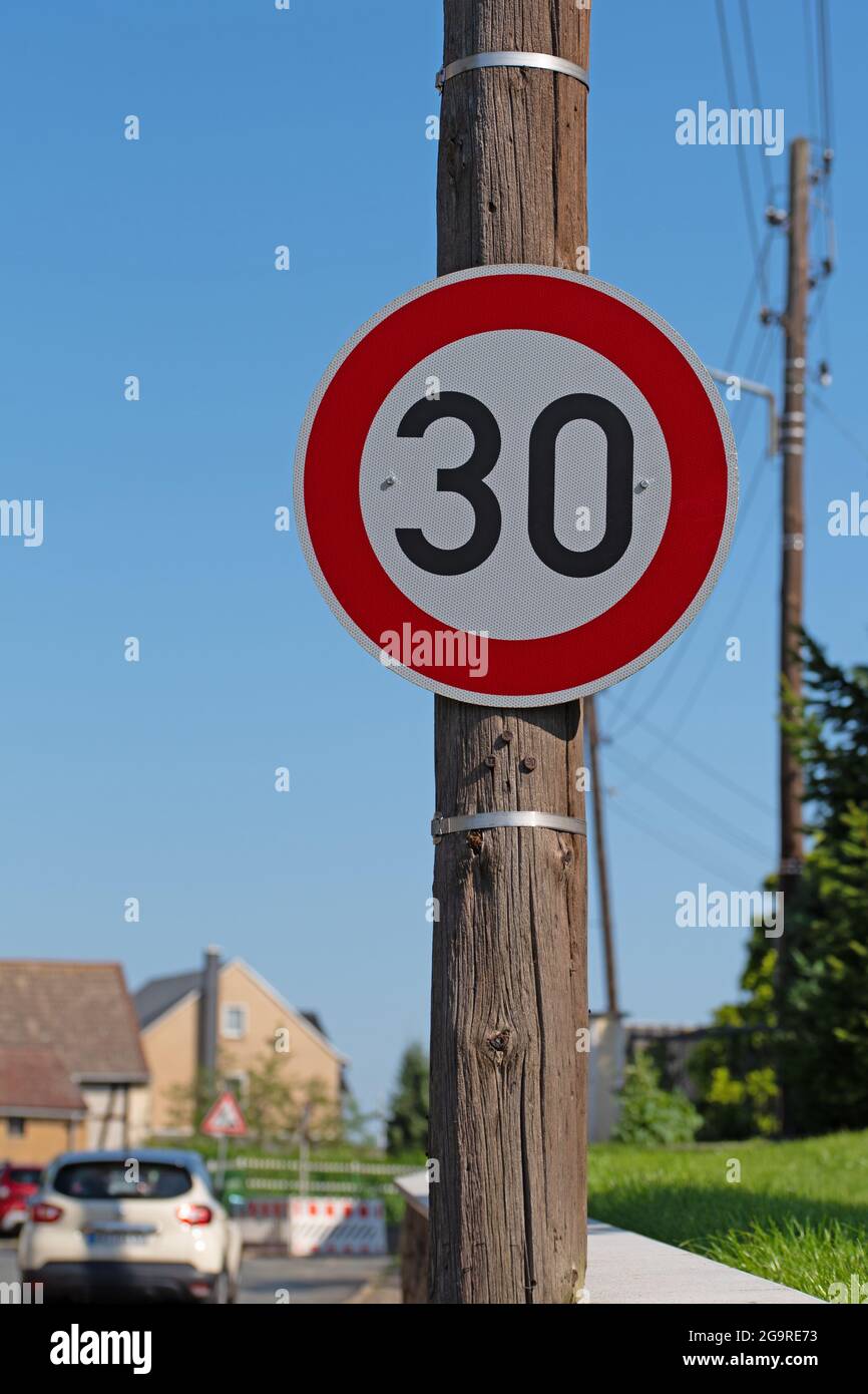 Traffic Sign 30 Km H Speed High Resolution Stock Photography and Images ...