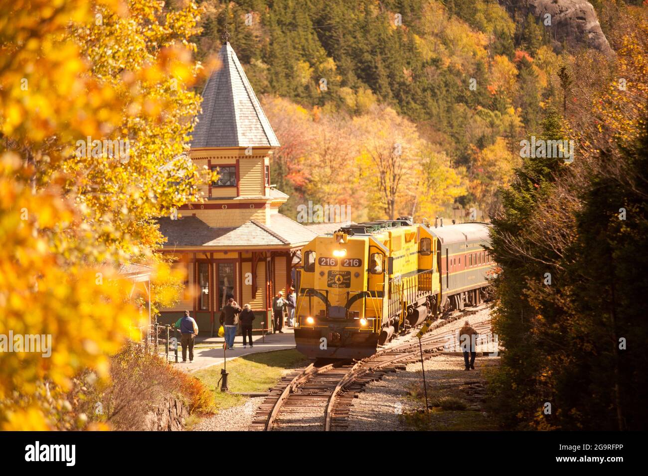 Conway scenic railroad hi-res stock photography and images - Alamy