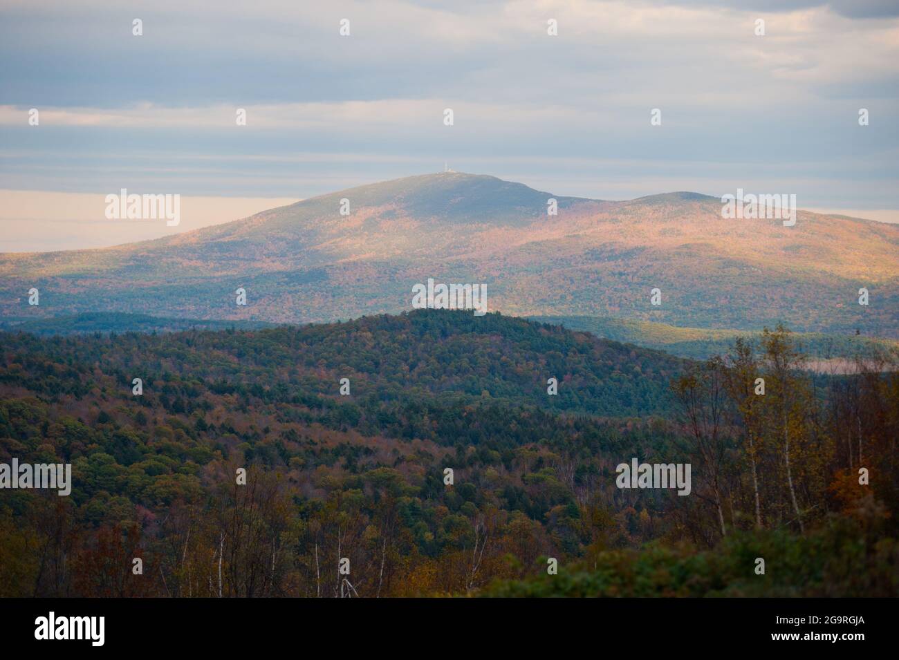 Kearsarge mountain hi-res stock photography and images - Alamy