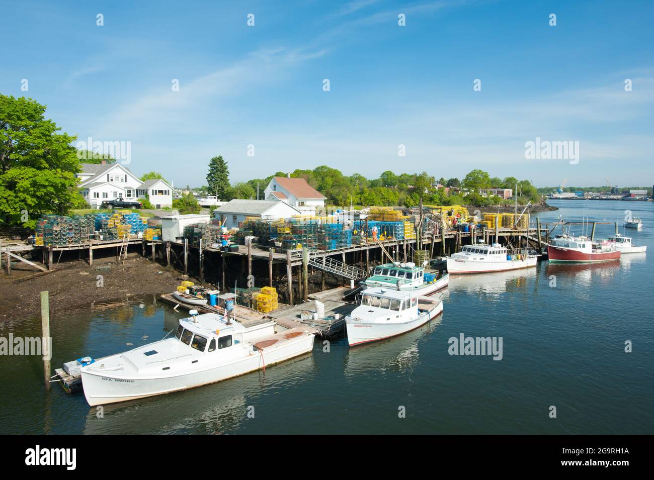 Boat boats lobstering fishing hi-res stock photography and images - Alamy
