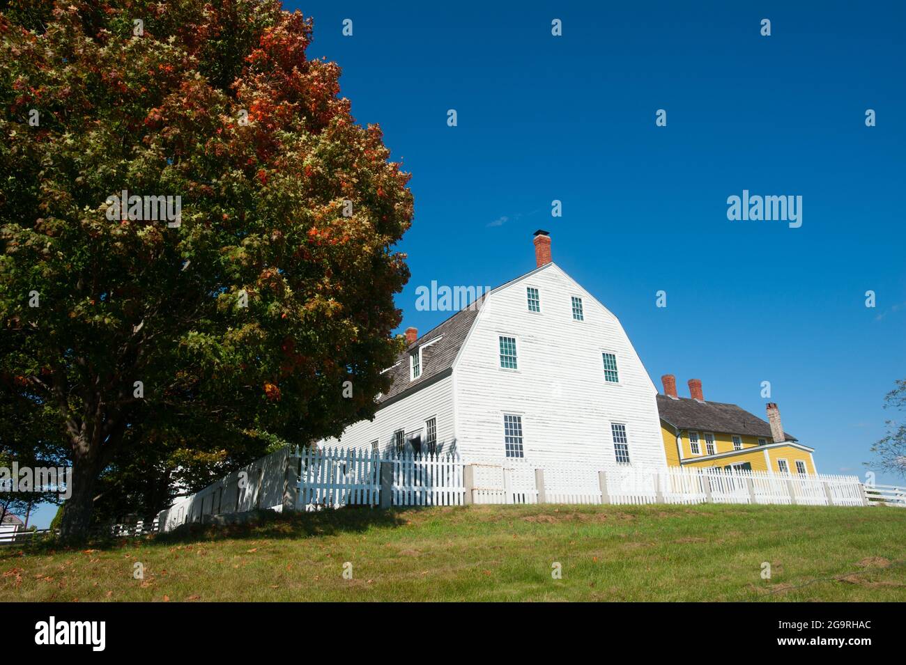Shaker architecture hi-res stock photography and images - Alamy