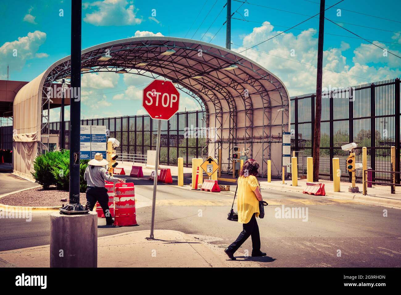 Us port infrastructure hi-res stock photography and images - Alamy