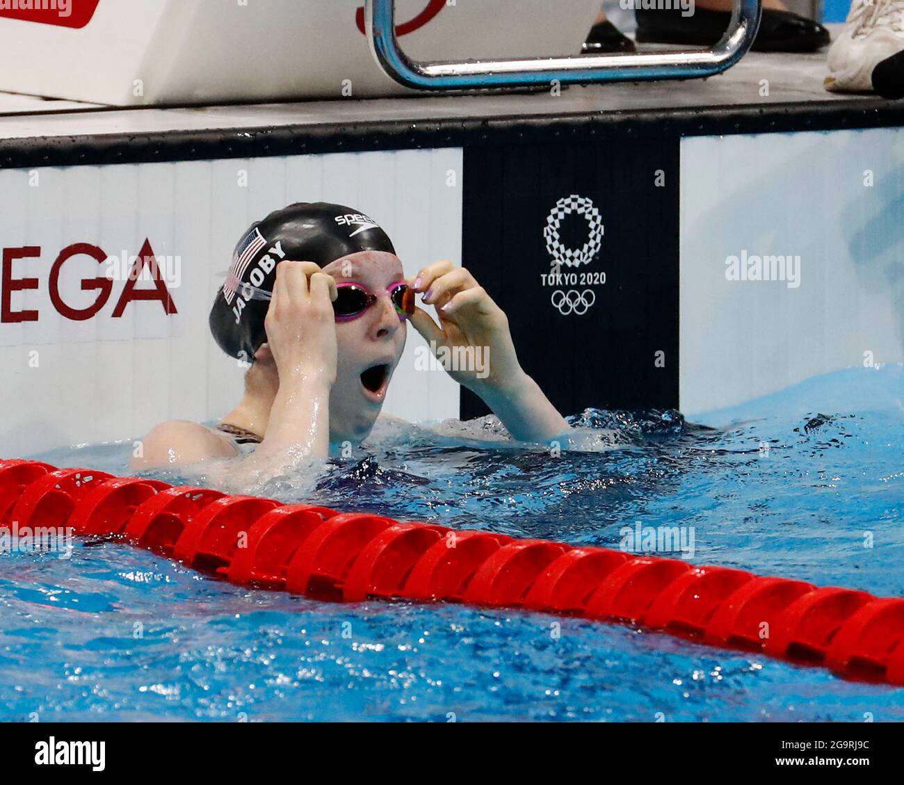 Olympic 2020 swimmer hi-res stock photography and images - Alamy