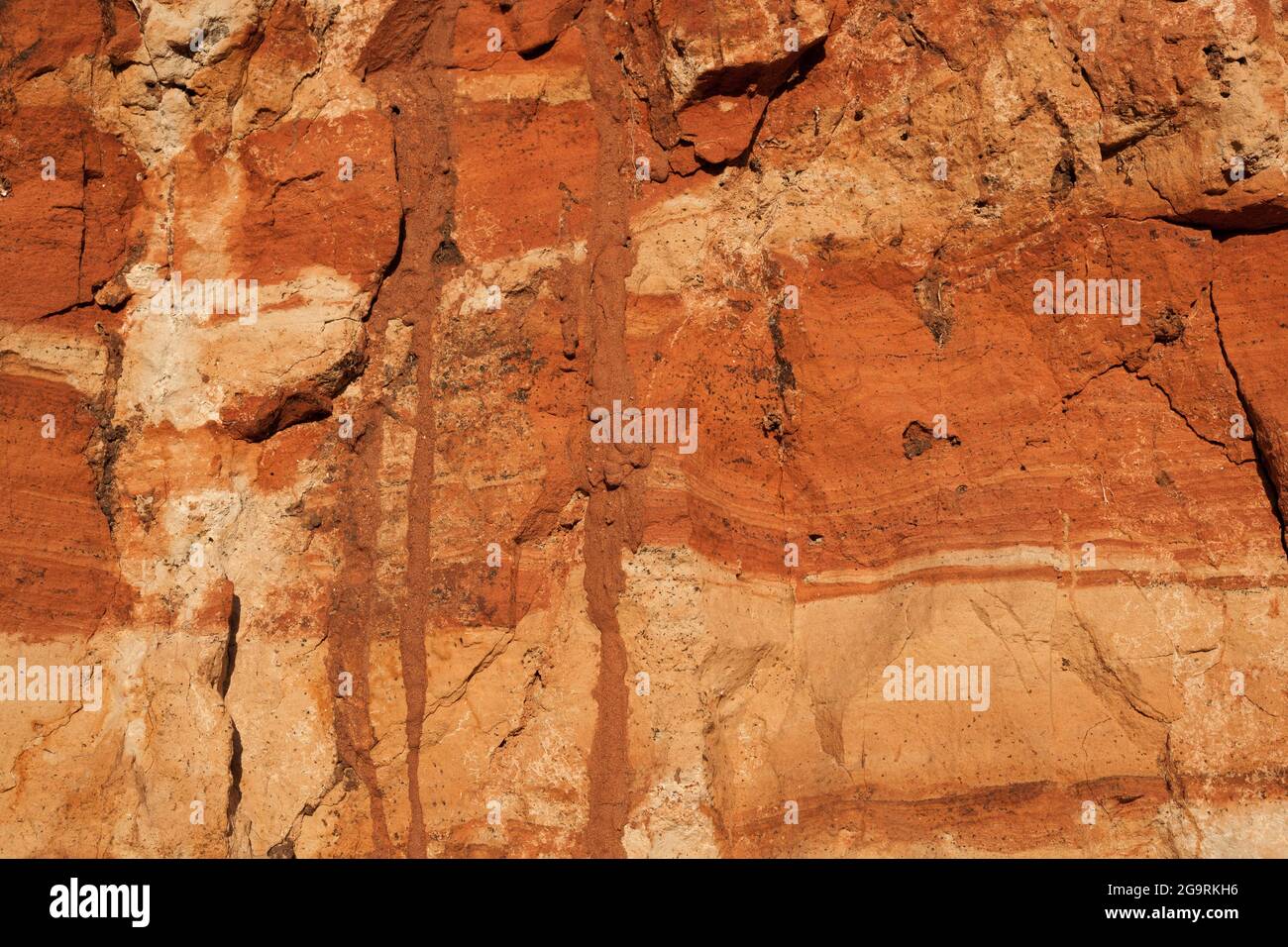 red clay desert craked texture Stock Photo - Alamy