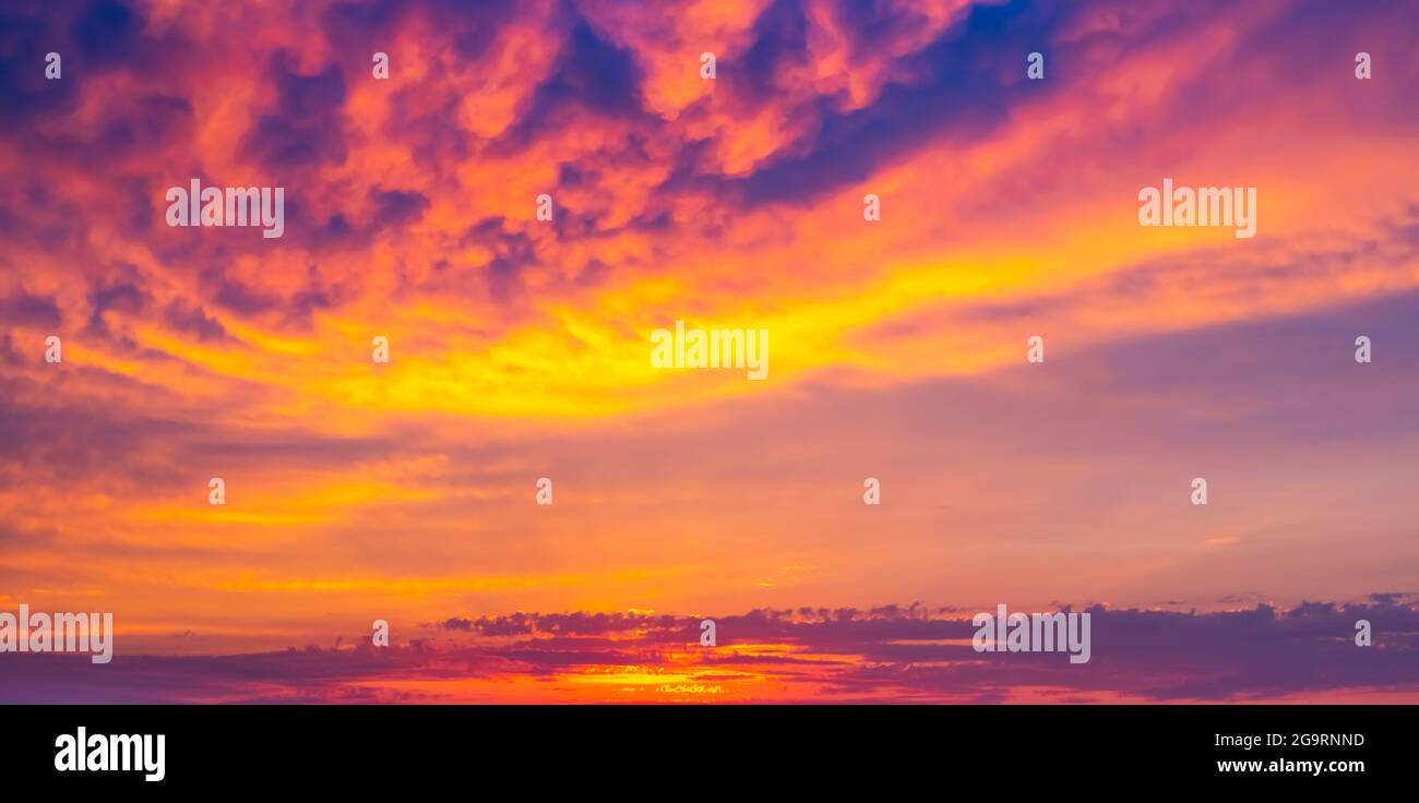 Bright and dark scenery hi-res stock photography and images - Alamy