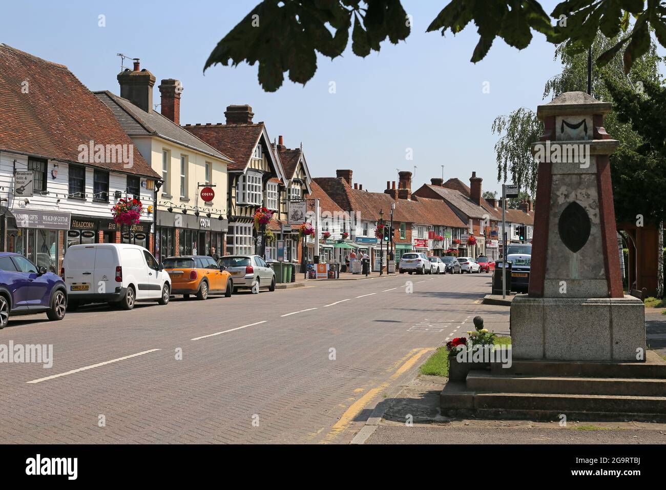 Shops and War Memorial, High Street, Headcorn, Kent, England, Great ...