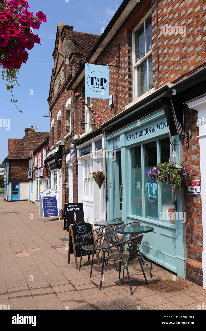 Micro bar hi-res stock photography and images - Alamy