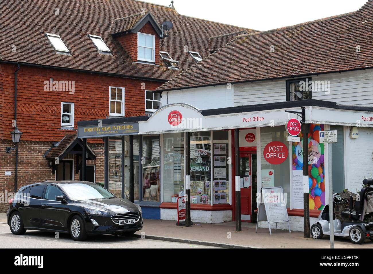Post Office, High Street, Headcorn, Kent, England, Great Britain ...