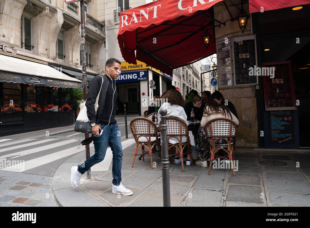 Unidentified random Parisian people and locations in the streets of ...