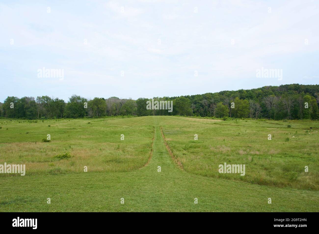 Aztalan mounds hi-res stock photography and images - Alamy
