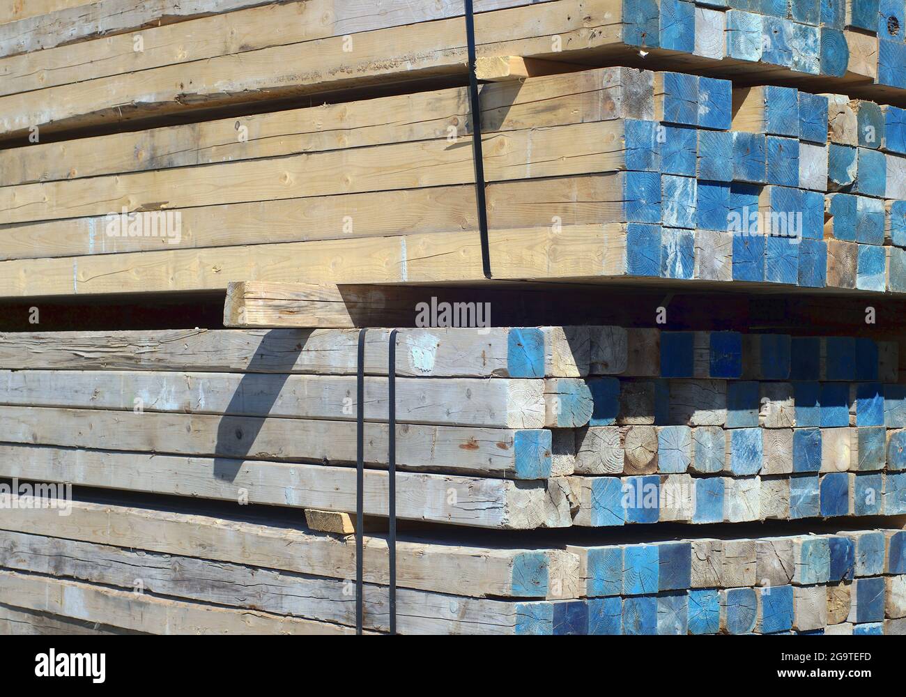 Plywood stack hi-res stock photography and images - Alamy