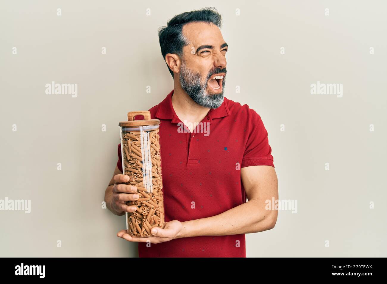 Anger hair pasta hi-res stock photography and images - Alamy