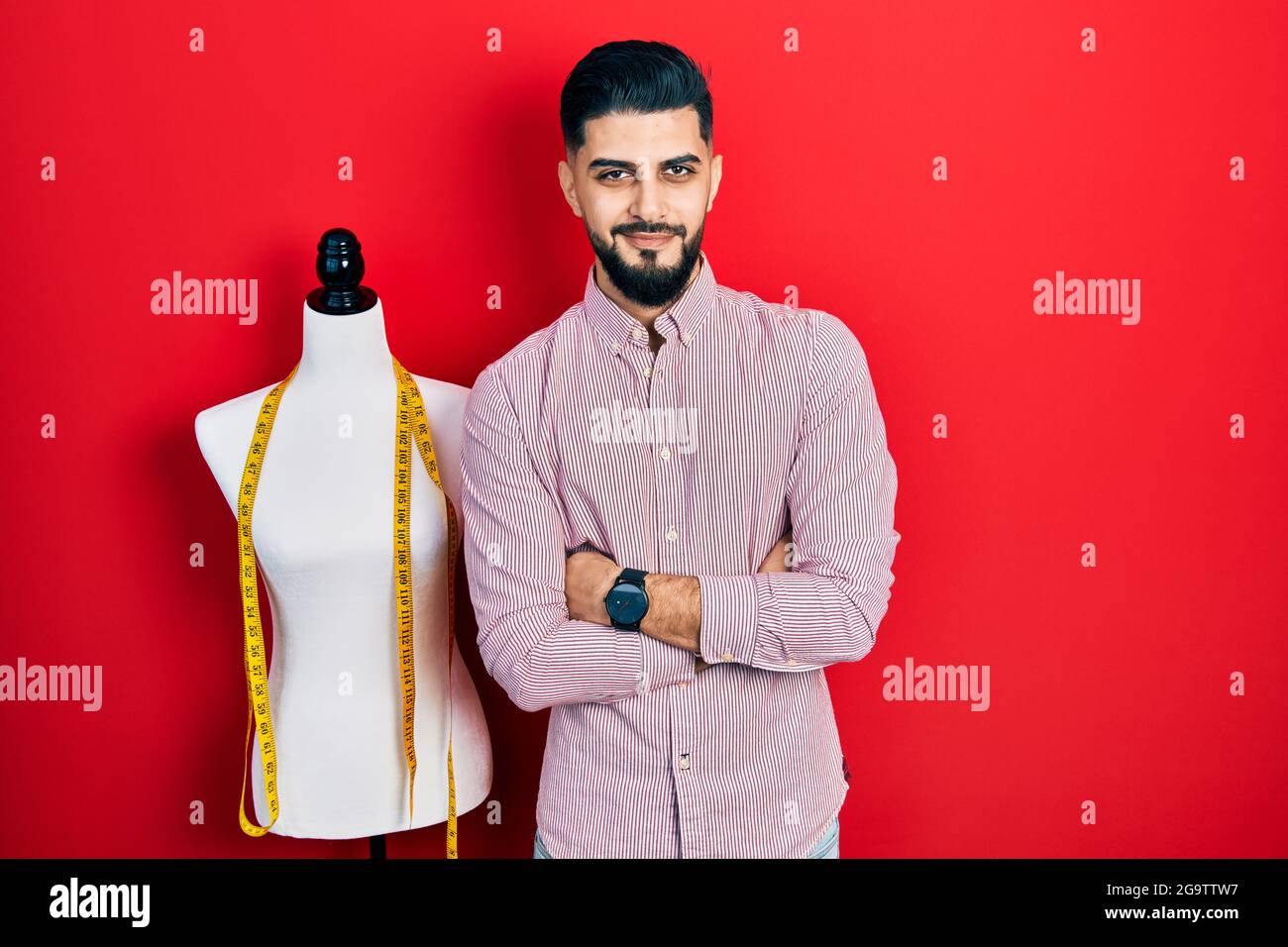 Mannequin pose with camera hi-res stock photography and images - Alamy