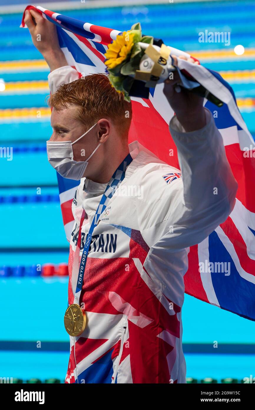 TOKYO, JAPAN - JULY 27: Tom Dean of Great Britain celebrates with the ...