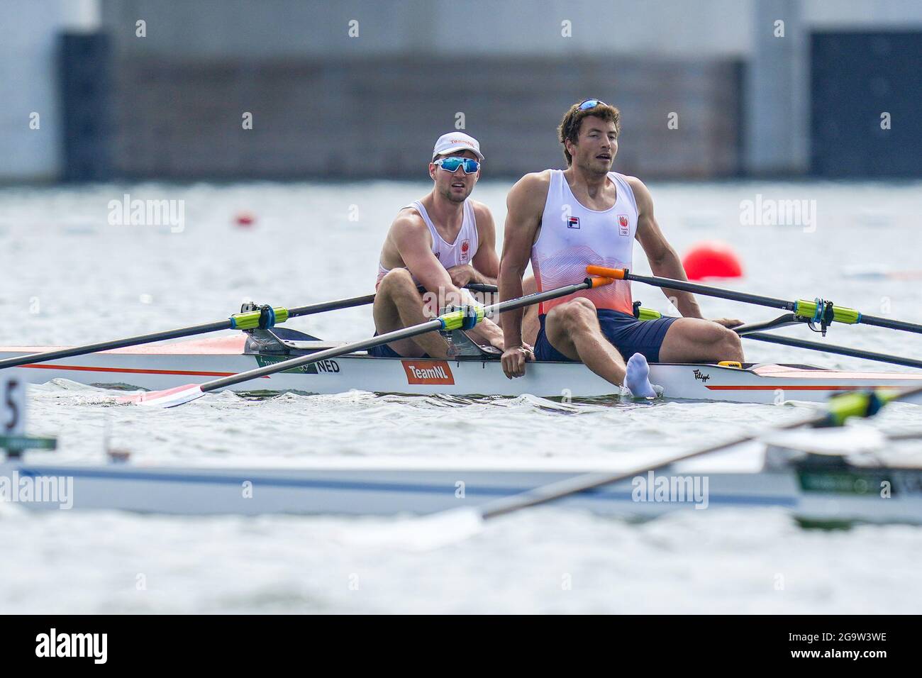 TOKYO, JAPAN - JULY 28: Melvin Twellaar and Stef Broenink of the ...