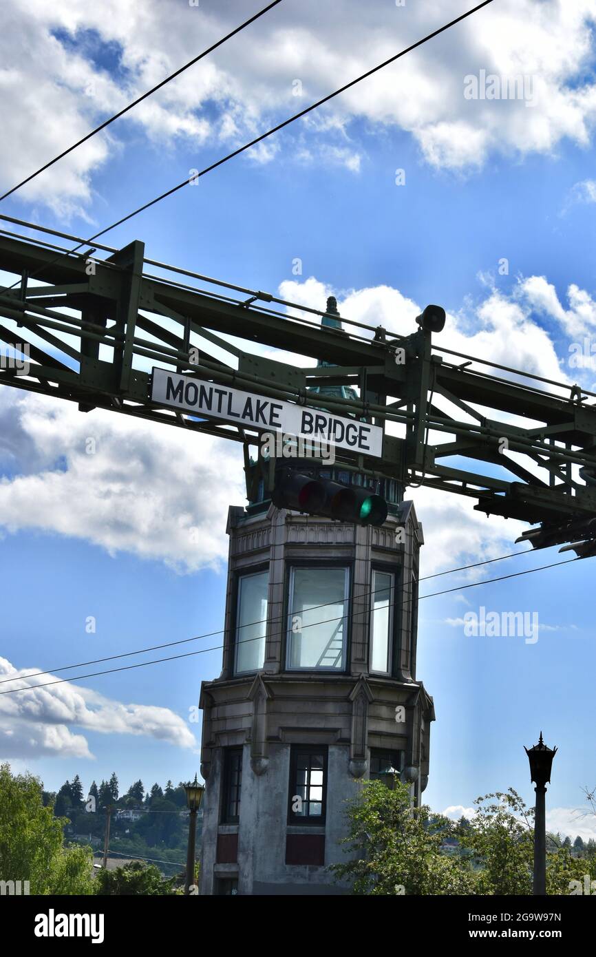 Seattle's iconic Montlake Draw Bridge spanning "the cut" between Lake ...