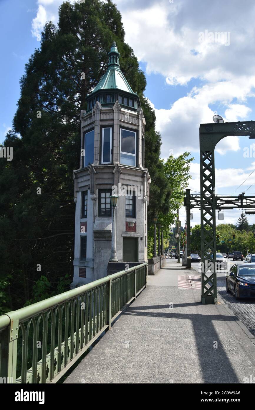 Seattle's iconic Montlake Draw Bridge spanning "the cut" between Lake ...