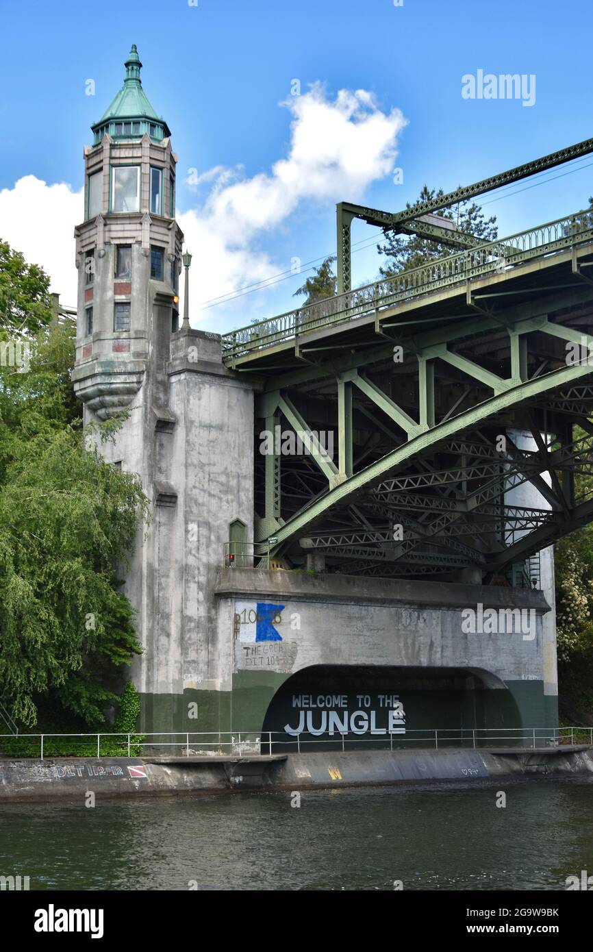 Seattle's iconic Montlake Draw Bridge spanning "the cut" between Lake ...