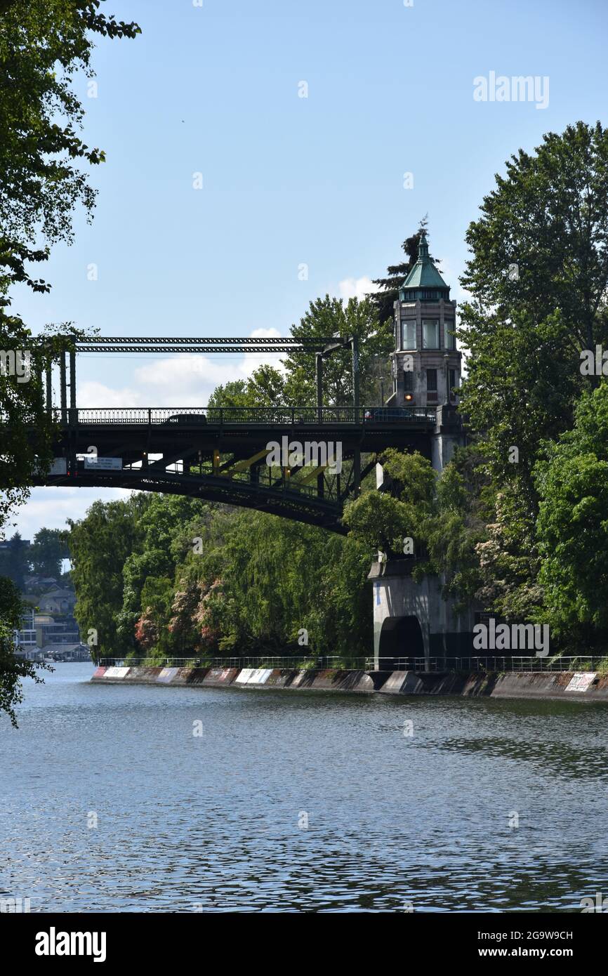Seattle's iconic Montlake Draw Bridge spanning "the cut" between Lake ...