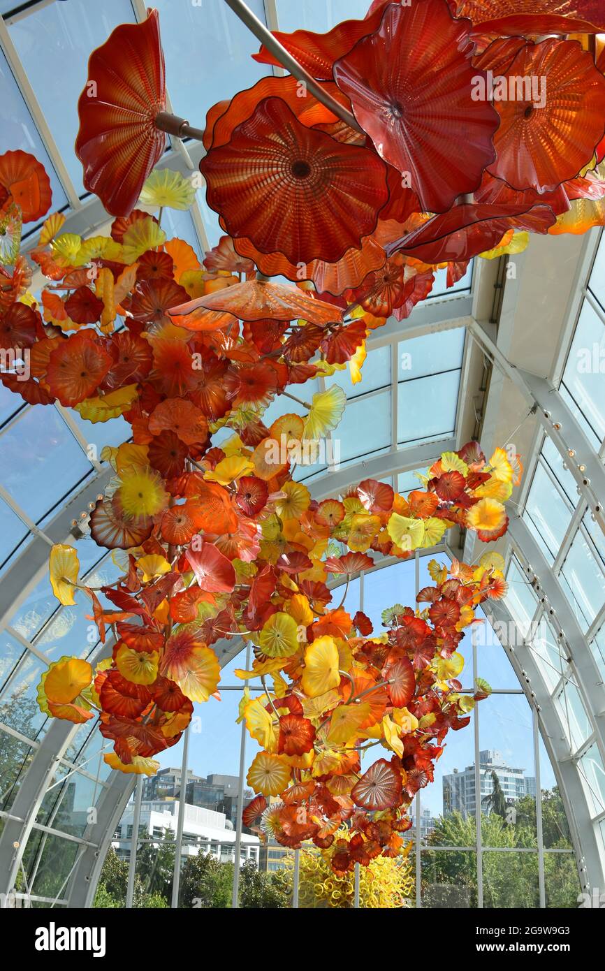 Seattle chihuly gardens hi-res stock photography and images - Alamy