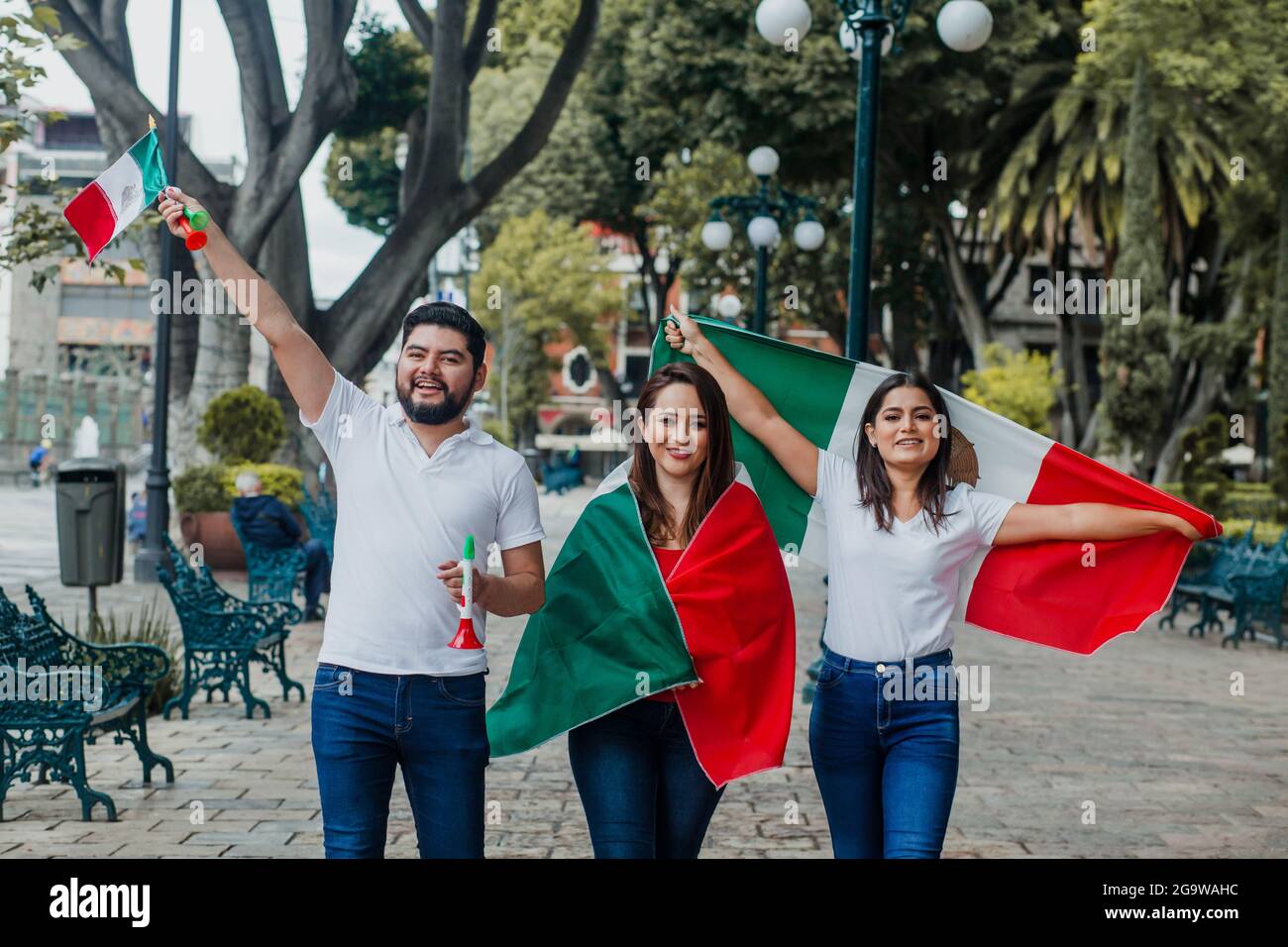 Group of mexican friends celebrating Mexican Independence Day with ...