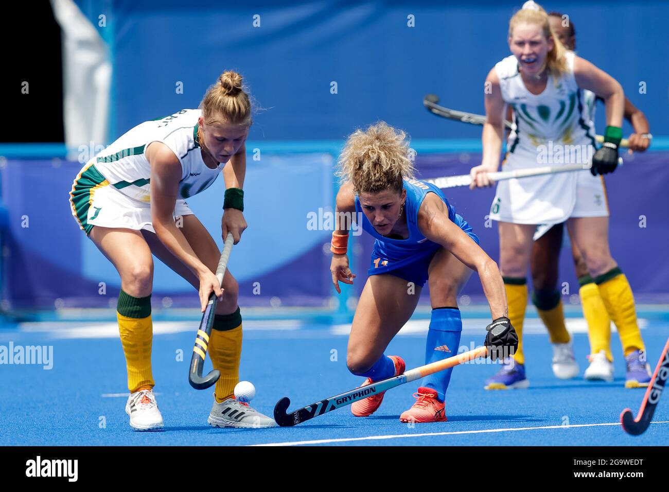 TOKYO, JAPAN - JULY 28: Marizen Marais of South Africa and Maria ...