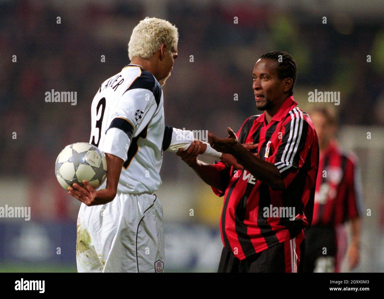 Champions league final 2001 hi-res stock photography and images - Alamy