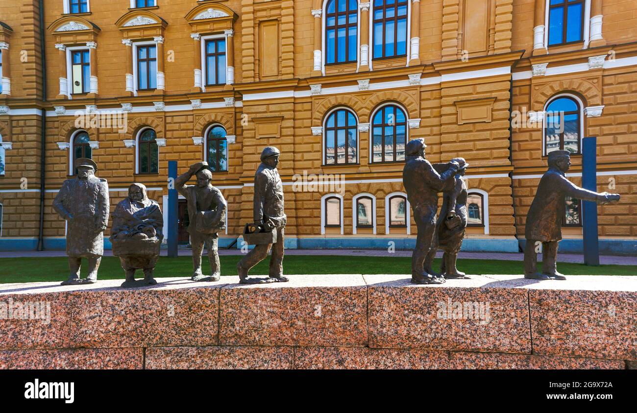 Oulu, Finland - 25 July, 2021: view of the Ajan Kulku bronze statues ...