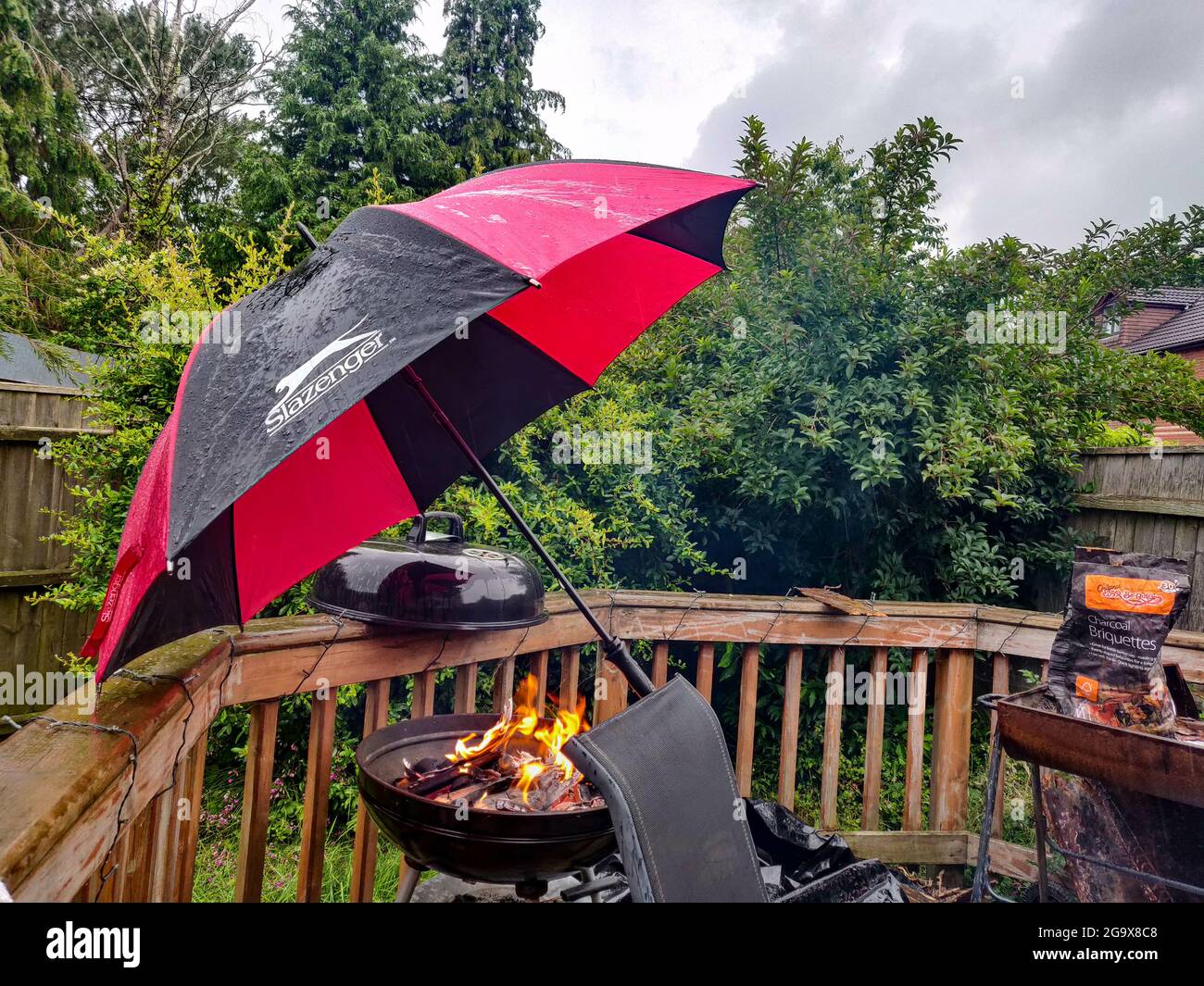 Summer bbq in the rain hi-res stock photography and images - Alamy