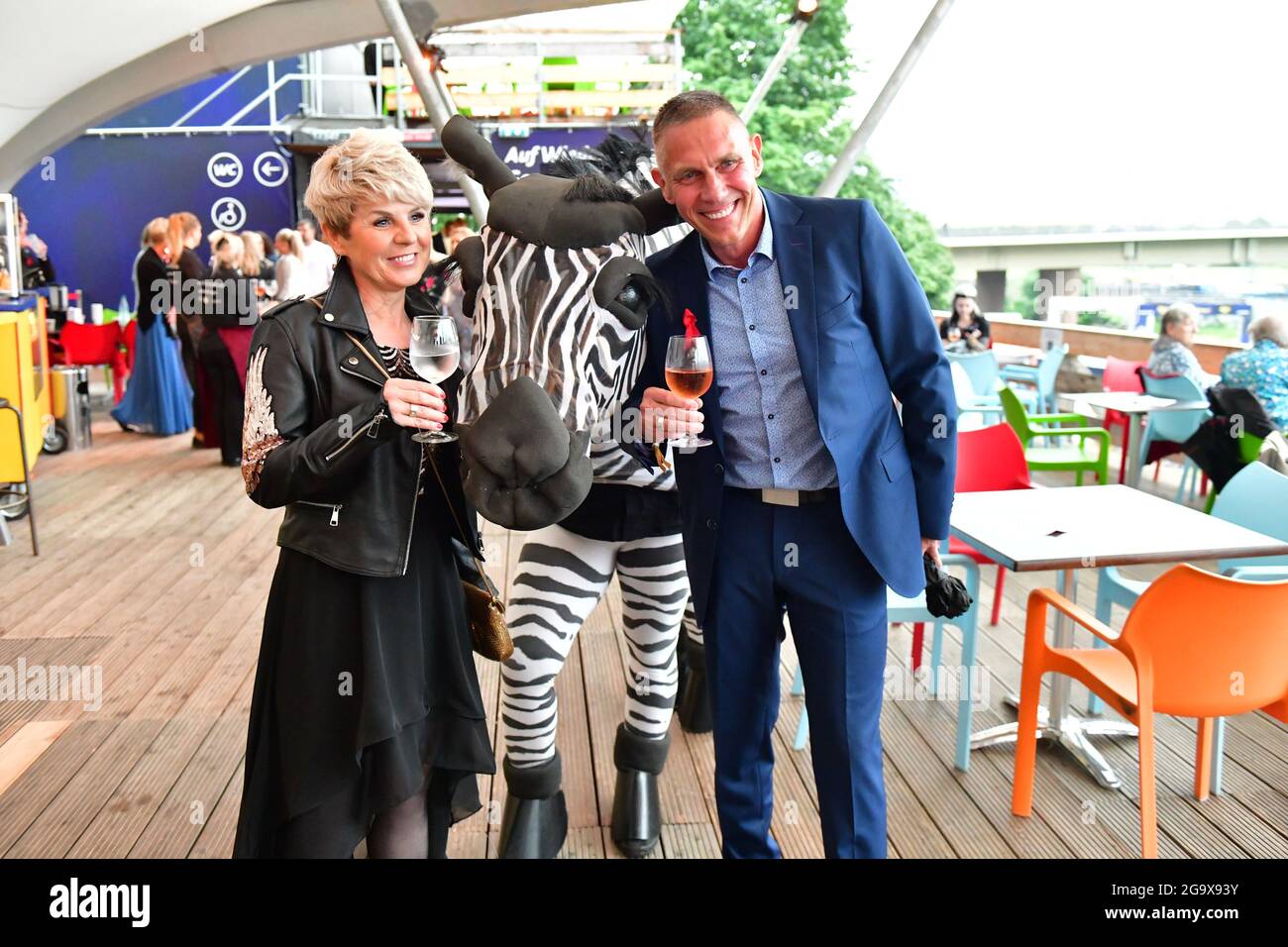 Linda Feller mit Ehemann Andreas Schmidt beim 15. Hope Jubiläumskonzert ...