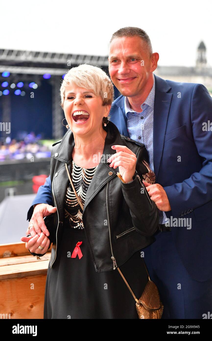 Linda Feller mit Ehemann Andreas Schmidt beim 15. Hope Jubiläumskonzert ...