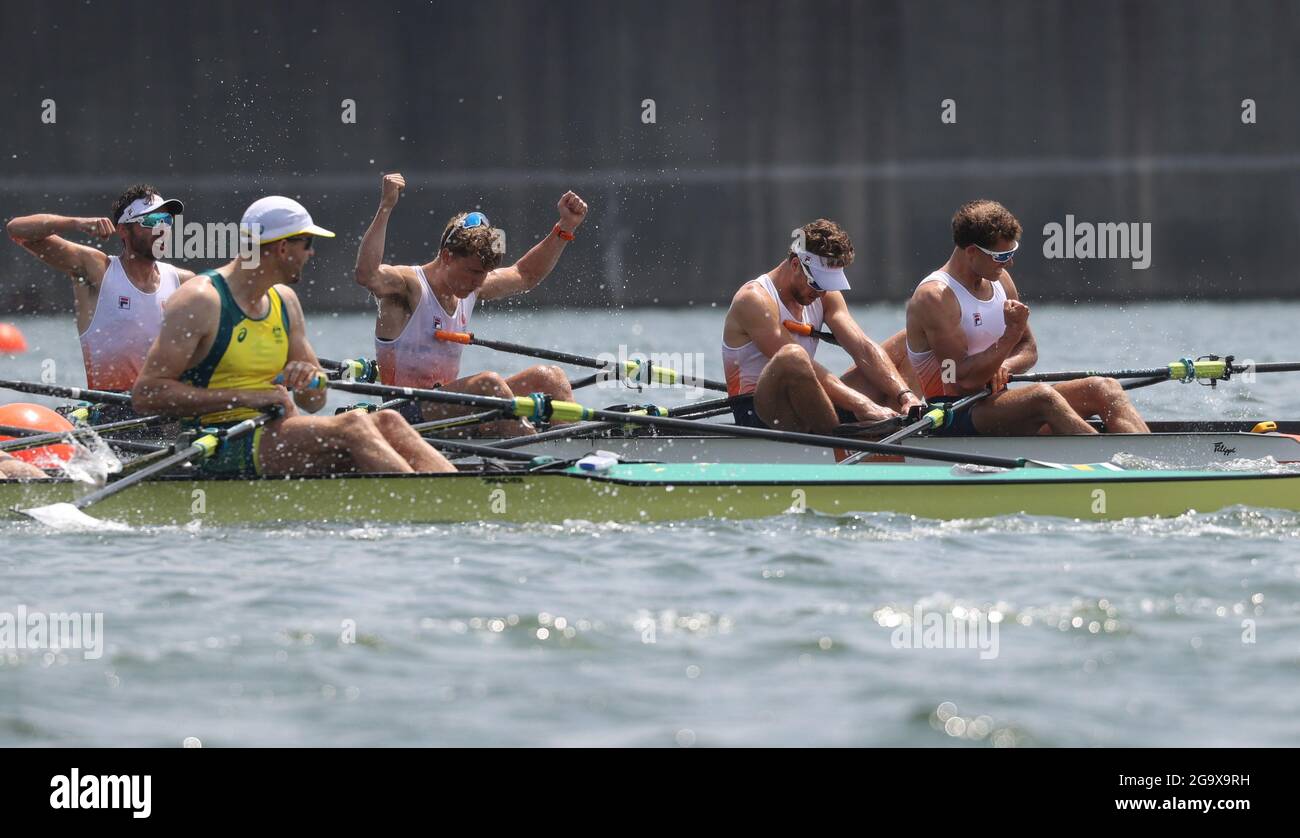 Tokyo, Japan. 28th July, 2021. Rowers (behind) of Team Netherlands ...